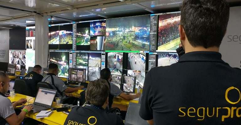 Com 2 mil vigilantes, cão-robô, drones, radares perimetrais e uma ...